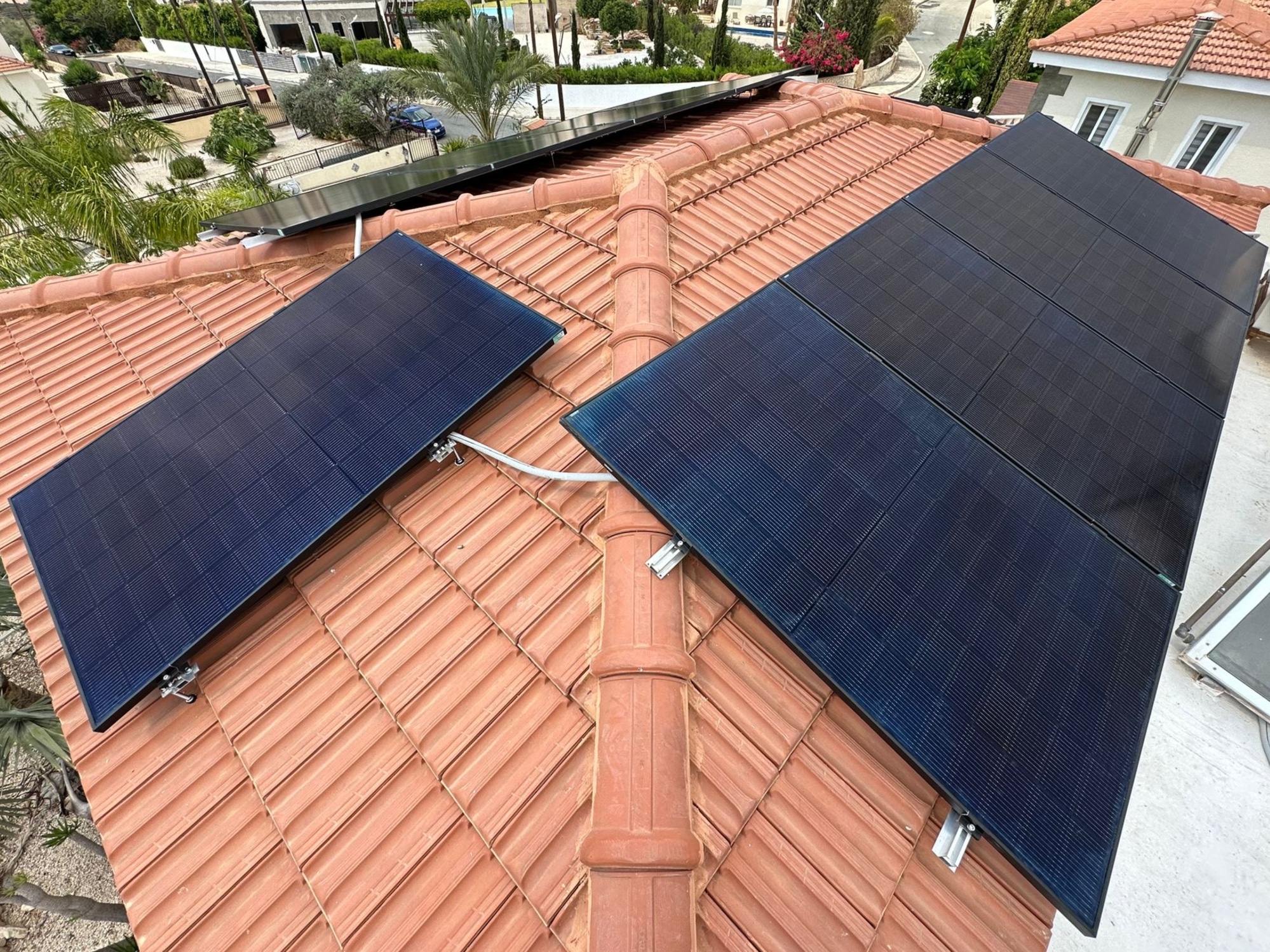 Complete a short quiz and get a free appointment from our Solar Expert